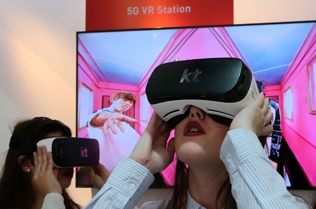 KT, 360도 영상 VR고글 체험
