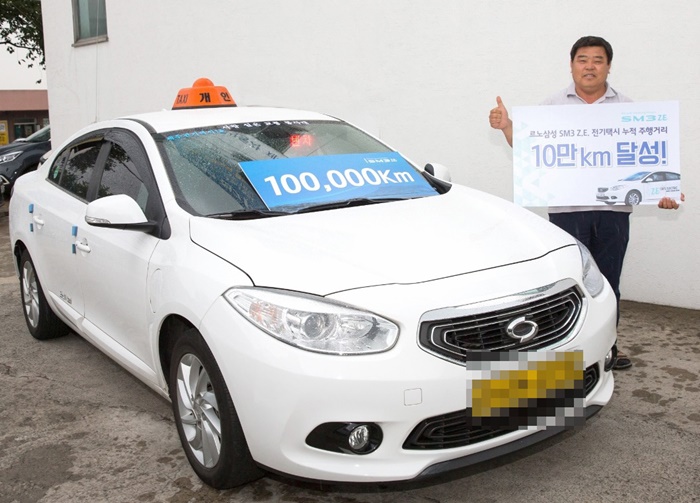 르노삼성 SM3 Z.E. 전기택시 1호차 10만km 주행 돌파